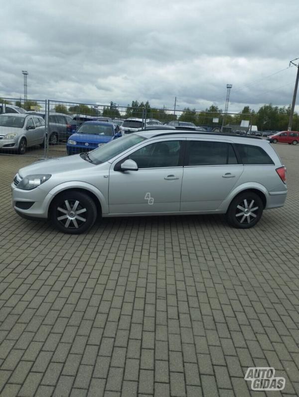 Pelēks Opel Astra 2011 Marijampole, ar dzinēja tilpumu 1.70 L un nobraukumu 250 tūkst. km par 1999 €, foto 5 vietnē AUTOMOTO.COM.LV