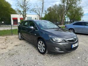 Pelēks Opel Astra 2011 Klaipėda, ar dzinēja tilpumu 1.70 L un nobraukumu 382 tūkst. km par 1850 €, foto 3 vietnē AUTOMOTO.COM.LV