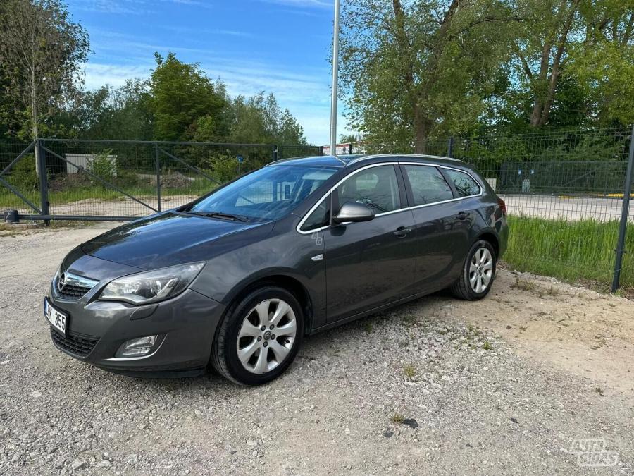 Pelēks Opel Astra 2011 Klaipėda, ar dzinēja tilpumu 1.70 L un nobraukumu 382 tūkst. km par 1850 €, foto 4 vietnē AUTOMOTO.COM.LV