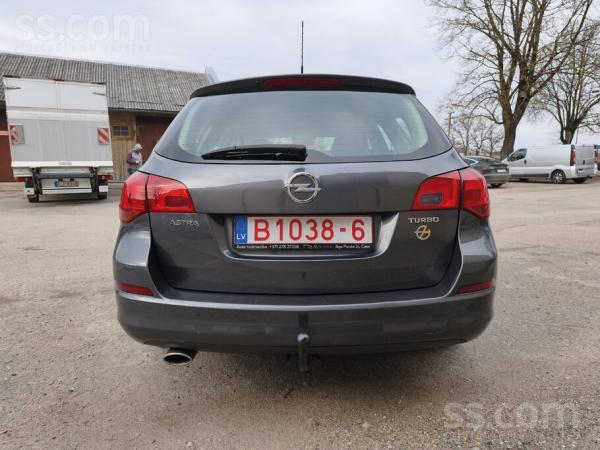 Pelēks Opel Astra 2011 Cēsis, ar dzinēja tilpumu 1.40 L un nobraukumu 0 tūkst. km par 4750 €, foto 7 vietnē AUTOMOTO.COM.LV