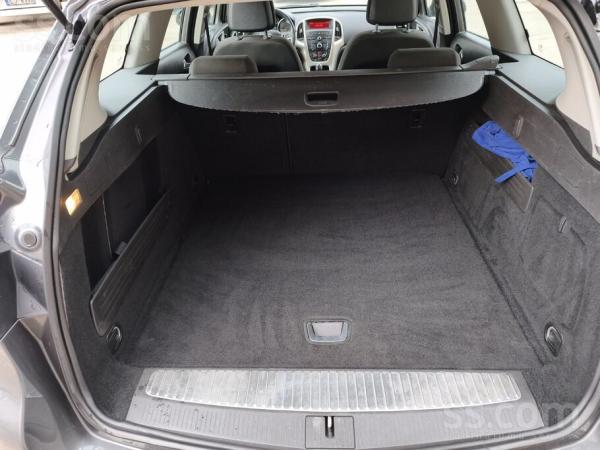 Pelēks Opel Astra 2011 Cēsis, ar dzinēja tilpumu 1.40 L un nobraukumu 0 tūkst. km par 4750 €, foto 10 vietnē AUTOMOTO.COM.LV