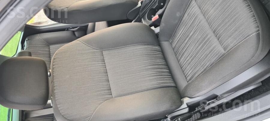 Pelēks Opel Astra 2011 Daugavpils, ar dzinēja tilpumu 1.70 L un nobraukumu 219 tūkst. km par 3950 €, foto 21 vietnē AUTOMOTO.COM.LV