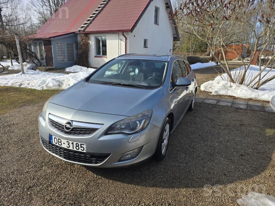 Pelēks Opel Astra 2011 Jelgava, ar dzinēja tilpumu 1.70 L un nobraukumu 387 tūkst. km par 2800 €, foto 1 vietnē AUTOMOTO.COM.LV