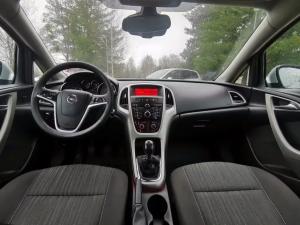 Pelēks Opel Astra 2011 Kuldīga, ar dzinēja tilpumu 2.00 L un nobraukumu 255 tūkst. km par 2500 €, foto 6 vietnē AUTOMOTO.COM.LV