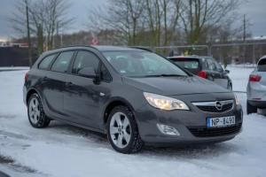 Grey Opel Astra 2011 in Liepaja, with an engine capacity of 1.40 L and mileage of 200 thousand km for 5200 €, photo 6 on AUTOMOTO.COM.LV