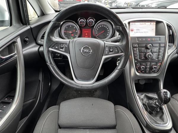 Pelēks Opel Astra 2011 Rīga, ar dzinēja tilpumu 1.70 L un nobraukumu 268 tūkst. km par 4490 €, foto 9 vietnē AUTOMOTO.COM.LV