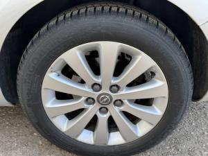 Grey Opel Astra 2011 in Riga, with an engine capacity of 1.70 L and mileage of 268 thousand km for 4490 €, photo 22 on AUTOMOTO.COM.LV