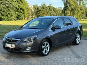 Серый Опель Астра 2011 в Рига, объемом двигателя 2.00 л и пробегом 0 тыс. км за 1590 €, фото  на AUTOMOTO.COM.LV