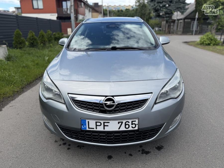 Pelēks Opel Astra 2011 Kauņa, ar dzinēja tilpumu 1.70 L un nobraukumu 275 tūkst. km par 2550 €, foto 5 vietnē AUTOMOTO.COM.LV