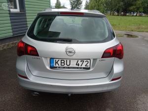 Grey Opel Astra 2011 in Siauliai, with an engine capacity of 2.00 L and mileage of 310 thousand km for 2350 €, photo 8 on AUTOMOTO.COM.LV