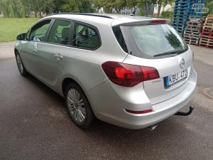 Grey Opel Astra 2011 in Siauliai, with an engine capacity of 2.00 L and mileage of 310 thousand km for 2350 €, photo 9 on AUTOMOTO.COM.LV