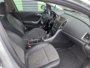 Grey Opel Astra 2011 in Siauliai, with an engine capacity of 2.00 L and mileage of 310 thousand km for 2350 €, photo 14 on AUTOMOTO.COM.LV