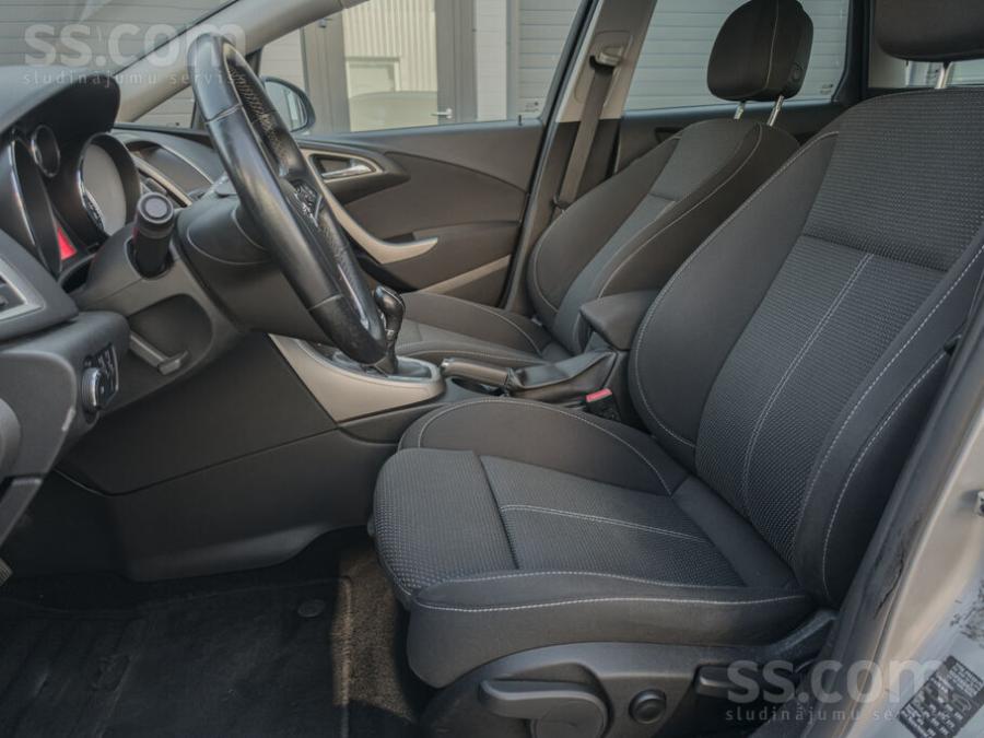 Pelēks Opel Astra 2011 Liepāja, ar dzinēja tilpumu 1.70 L un nobraukumu 301 tūkst. km par 3490 €, foto 12 vietnē AUTOMOTO.COM.LV
