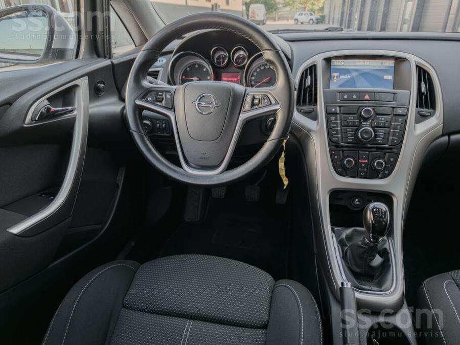 Pelēks Opel Astra 2011 Liepāja, ar dzinēja tilpumu 1.70 L un nobraukumu 301 tūkst. km par 3490 €, foto 13 vietnē AUTOMOTO.COM.LV