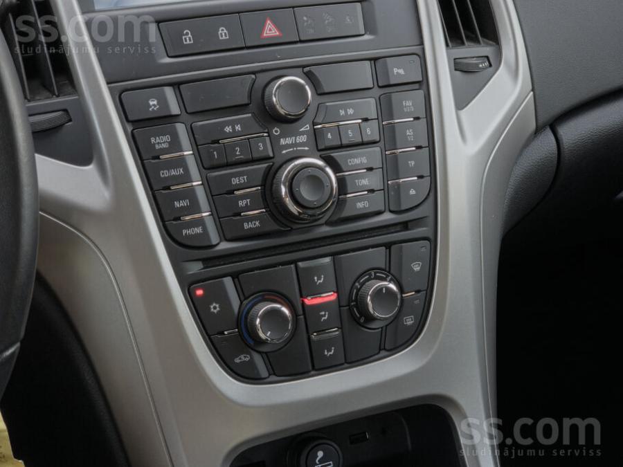 Pelēks Opel Astra 2011 Liepāja, ar dzinēja tilpumu 1.70 L un nobraukumu 301 tūkst. km par 3490 €, foto 26 vietnē AUTOMOTO.COM.LV