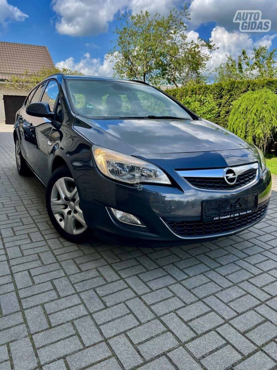 Pelēks Opel Astra 2011 Kauņa, ar dzinēja tilpumu 1.70 L un nobraukumu 219 tūkst. km par 3350 €, foto 1 vietnē AUTOMOTO.COM.LV