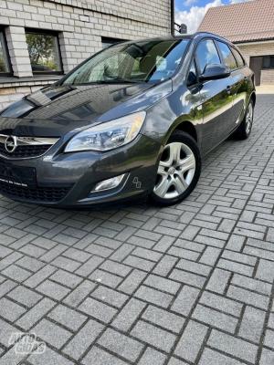 Pelēks Opel Astra 2011 Kauņa, ar dzinēja tilpumu 1.70 L un nobraukumu 219 tūkst. km par 3350 €, foto 4 vietnē AUTOMOTO.COM.LV
