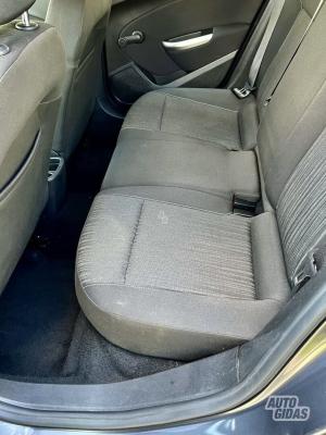 Pelēks Opel Astra 2011 Kauņa, ar dzinēja tilpumu 1.70 L un nobraukumu 219 tūkst. km par 3350 €, foto 13 vietnē AUTOMOTO.COM.LV