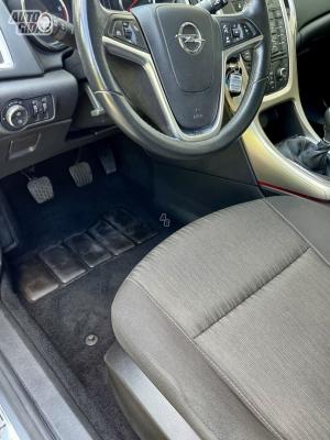 Pelēks Opel Astra 2011 Kauņa, ar dzinēja tilpumu 1.70 L un nobraukumu 219 tūkst. km par 3350 €, foto 12 vietnē AUTOMOTO.COM.LV