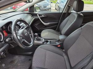 Grey Opel Astra 2011 in Marijampole, with an engine capacity of 1.69 L and mileage of 261 thousand km for 2999 €, photo 11 on AUTOMOTO.COM.LV