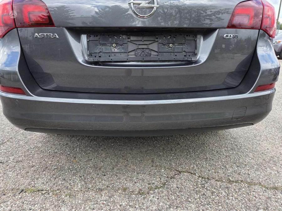 Grey Opel Astra 2011 in Marijampole, with an engine capacity of 1.69 L and mileage of 261 thousand km for 2999 €, photo 23 on AUTOMOTO.COM.LV