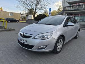 Grey Opel Astra 2011 in Alytus, with an engine capacity of 1.25 L and mileage of 140 thousand km for 2950 €, photo  on AUTOMOTO.COM.LV