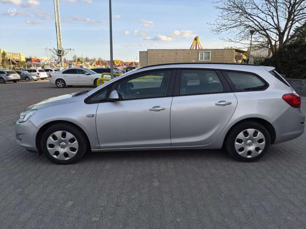Pelēks Opel Astra 2011 Alīta, ar dzinēja tilpumu 1.25 L un nobraukumu 140 tūkst. km par 2950 €, foto 4 vietnē AUTOMOTO.COM.LV