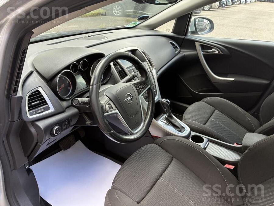Pelēks Opel Astra 2011 Rīga, ar dzinēja tilpumu 2.00 L un nobraukumu 0 tūkst. km par 3980 €, foto 10 vietnē AUTOMOTO.COM.LV