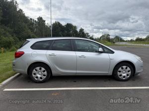 Grey Opel Astra 2011 in Keila, with an engine capacity of 1.40 L and mileage of 309 thousand km for 1499 €, photo 5 on AUTOMOTO.COM.LV