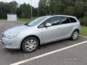 Grey Opel Astra 2011 in Keila, with an engine capacity of 1.40 L and mileage of 309 thousand km for 1499 €, photo 10 on AUTOMOTO.COM.LV