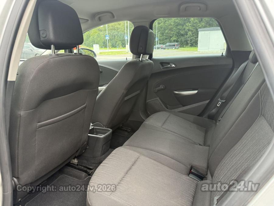 Grey Opel Astra 2011 in Keila, with an engine capacity of 1.40 L and mileage of 309 thousand km for 1499 €, photo 13 on AUTOMOTO.COM.LV