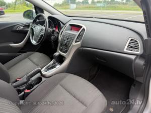 Grey Opel Astra 2011 in Keila, with an engine capacity of 1.40 L and mileage of 309 thousand km for 1499 €, photo 16 on AUTOMOTO.COM.LV