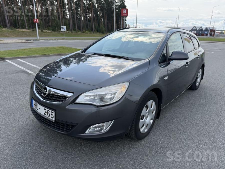 Серый Опель Астра 2011 в Рига, объемом двигателя 1.70 л и пробегом 210 тыс. км за 3690 €, фото 1 на AUTOMOTO.COM.LV