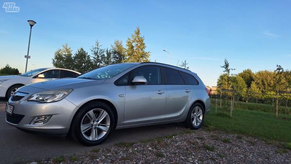 Pelēks Opel Astra 2011 Klaipėda, ar dzinēja tilpumu 1.70 L un nobraukumu 320 tūkst. km par 2400 €, foto 5 vietnē AUTOMOTO.COM.LV