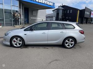 Grey Opel Astra 2011 in Siauliai, with an engine capacity of 1.69 L and mileage of 345 thousand km for 2150 €, photo 7 on AUTOMOTO.COM.LV