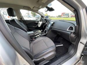 Grey Opel Astra 2011 in Siauliai, with an engine capacity of 1.69 L and mileage of 345 thousand km for 2150 €, photo 11 on AUTOMOTO.COM.LV
