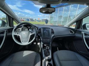Grey Opel Astra 2011 in Siauliai, with an engine capacity of 1.69 L and mileage of 345 thousand km for 2150 €, photo 13 on AUTOMOTO.COM.LV
