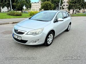 Grey Opel Astra 2011 in Tallinn, with an engine capacity of 1.40 L and mileage of 309 thousand km for 1990 €, photo 1 on AUTOMOTO.COM.LV
