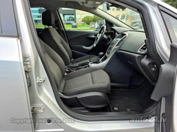 Grey Opel Astra 2011 in Tallinn, with an engine capacity of 1.40 L and mileage of 309 thousand km for 1990 €, photo 7 on AUTOMOTO.COM.LV