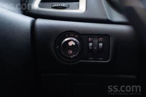 Grey Opel Astra 2011 in Riga, with an engine capacity of 1.70 L and mileage of 299 thousand km for 4290 €, photo 15 on AUTOMOTO.COM.LV
