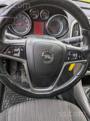 Grey Opel Astra 2011 in Jekabpils, with an engine capacity of 1.40 L and mileage of 236 thousand km for 2700 €, photo  on AUTOMOTO.COM.LV