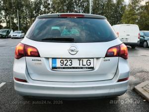 Серый Опель Астра 2011 в Тарту, объемом двигателя 1.70 л и пробегом 238 тыс. км за 1999 €, фото 6 на AUTOMOTO.COM.LV