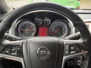 Grey Opel Astra 2011 in Riga, with an engine capacity of 2.00 L and mileage of 265 thousand km for 3800 €, photo 13 on AUTOMOTO.COM.LV