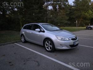 Pelēks Opel Astra 2011 Rīga, ar dzinēja tilpumu 1.70 L un nobraukumu 352 tūkst. km par 2000 €, foto  vietnē AUTOMOTO.COM.LV
