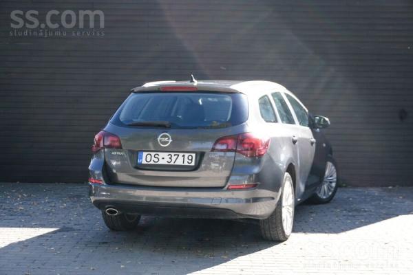 Pelēks Opel Astra 2011 Rīga, ar dzinēja tilpumu 2.00 L un nobraukumu 254 tūkst. km par 3990 €, foto 4 vietnē AUTOMOTO.COM.LV