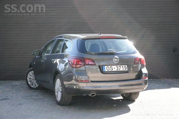 Pelēks Opel Astra 2011 Rīga, ar dzinēja tilpumu 2.00 L un nobraukumu 254 tūkst. km par 3990 €, foto 5 vietnē AUTOMOTO.COM.LV