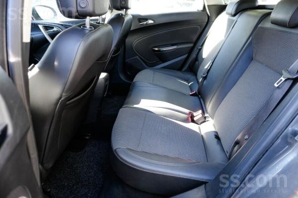 Pelēks Opel Astra 2011 Rīga, ar dzinēja tilpumu 2.00 L un nobraukumu 254 tūkst. km par 3990 €, foto 7 vietnē AUTOMOTO.COM.LV