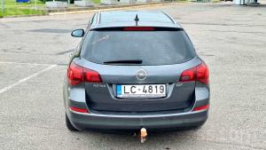 Grey Opel Astra 2011 in Cesis, with an engine capacity of 1.70 L and mileage of 501 thousand km for 1900 €, photo 7 on AUTOMOTO.COM.LV