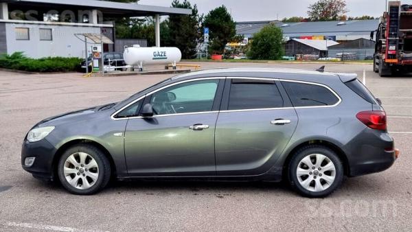 Pelēks Opel Astra 2011 Cēsis, ar dzinēja tilpumu 1.70 L un nobraukumu 501 tūkst. km par 1900 €, foto 9 vietnē AUTOMOTO.COM.LV