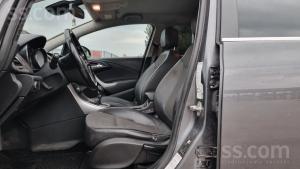 Grey Opel Astra 2011 in Cesis, with an engine capacity of 1.70 L and mileage of 501 thousand km for 1900 €, photo 10 on AUTOMOTO.COM.LV